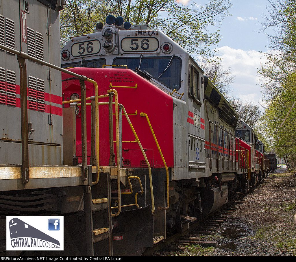 MARC GP40WH-2 stored in Columbia